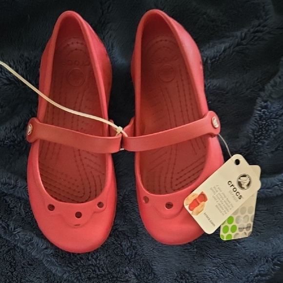 CROCS | Shoes | Crocs Pink Dress Shoes With Perforated Design | Poshmark